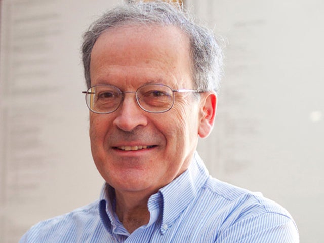 "Machine learning" expert wins Turing award - CBS News