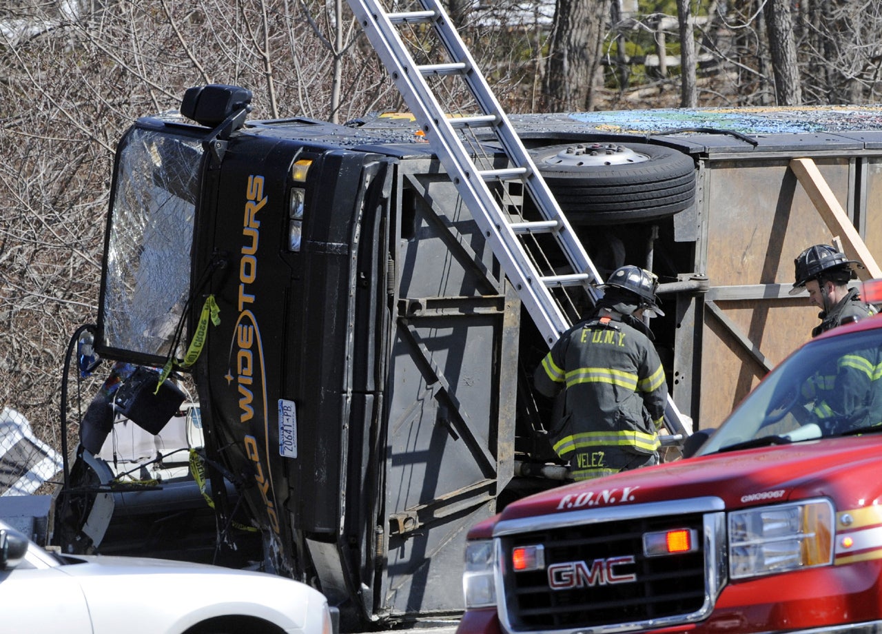 14 dead in New York City tour bus accident - CBS News