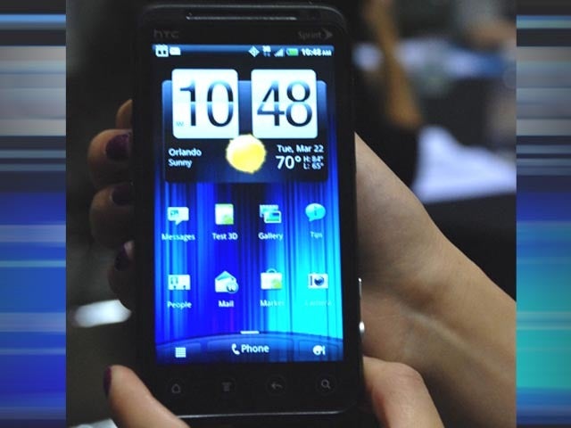 CTIA 2011: HTC Evo 3D takes phones into 3-D - CBS News