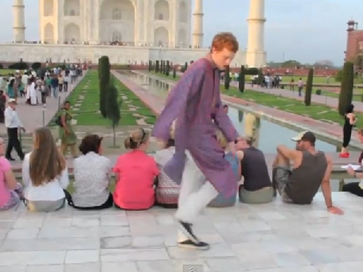Taj Mahal Shuffle: Guy dances rave-style in front of historic location ...