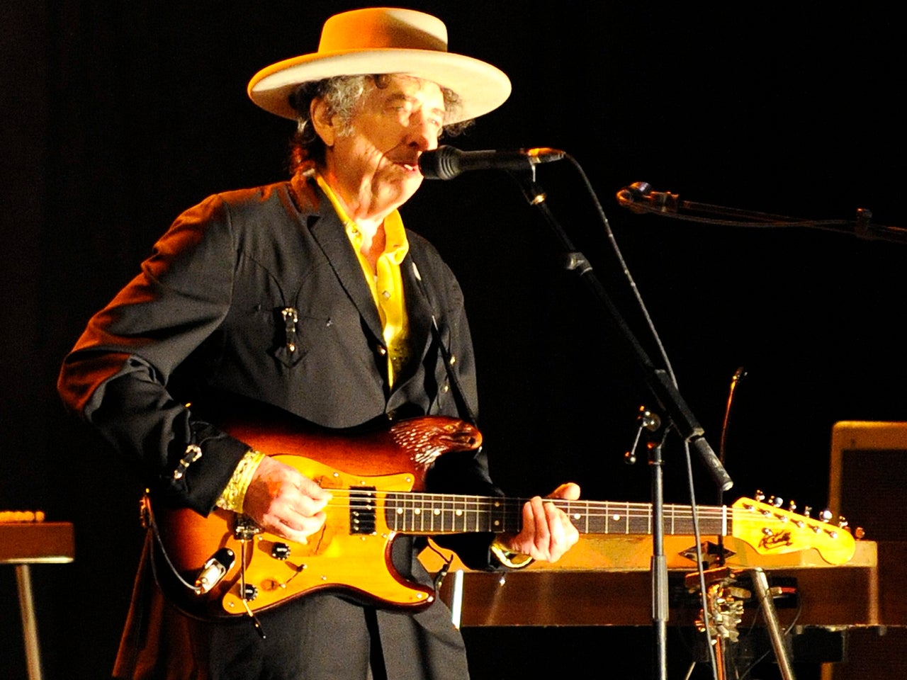 Bob Dylan art exhibition coming to NYC - CBS News