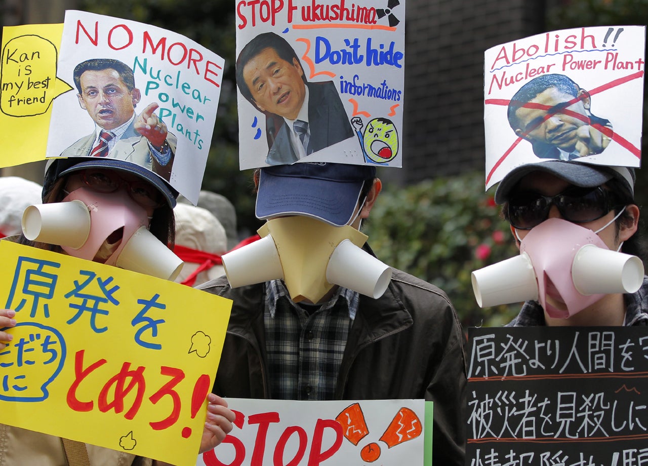Anti-nuclear protesters march in Tokyo - CBS News