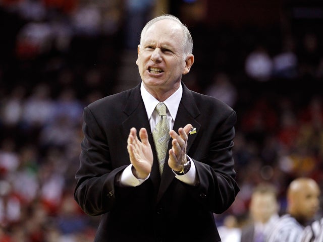 Jim Larranaga leaving George Mason for Miami - CBS News