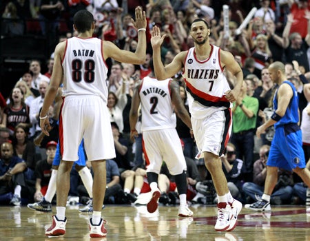 Brandon Roy mulls retirement due to bad knees - CBS News