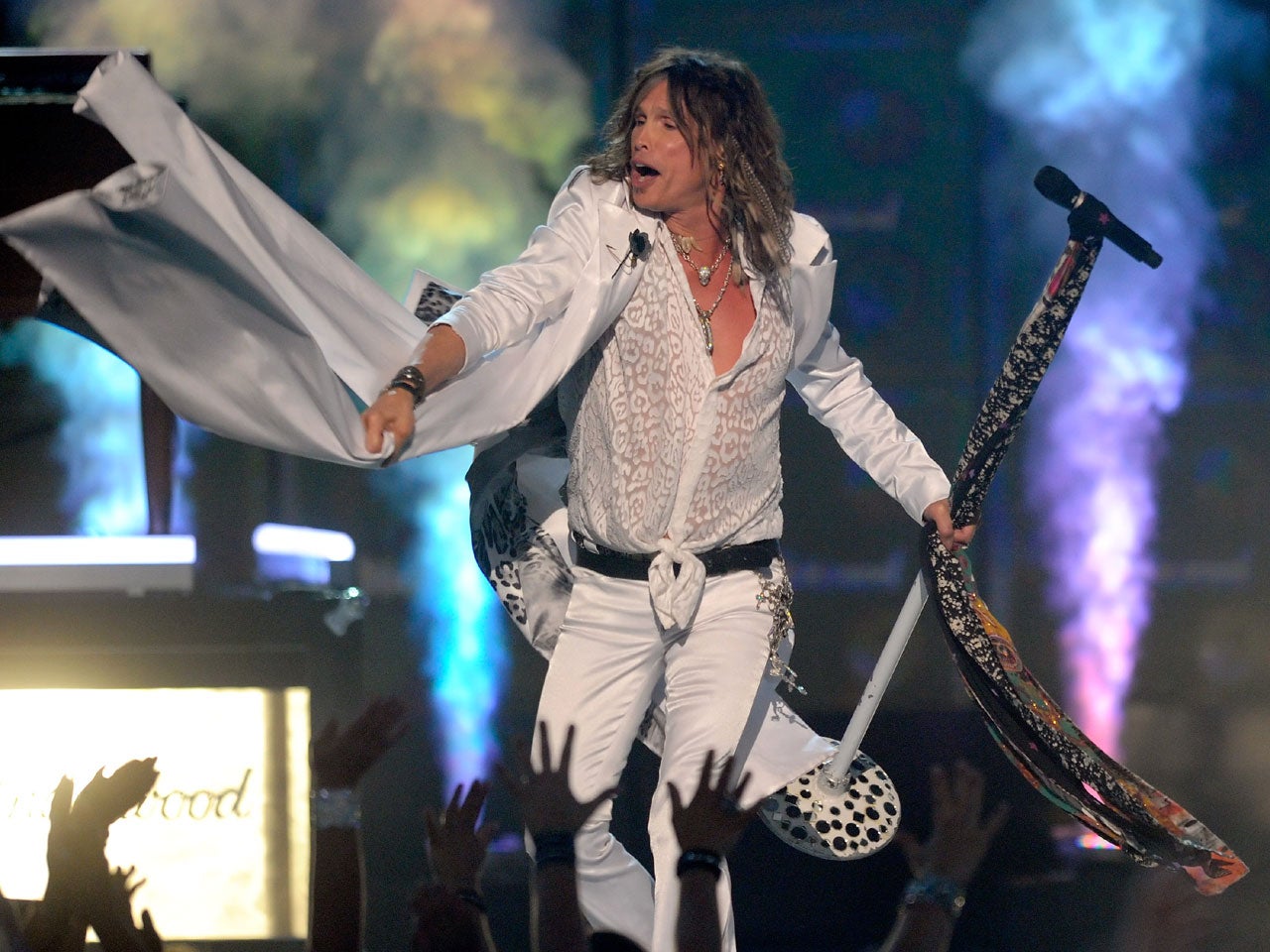 Steven Tyler says he's sober and "grateful" - CBS News