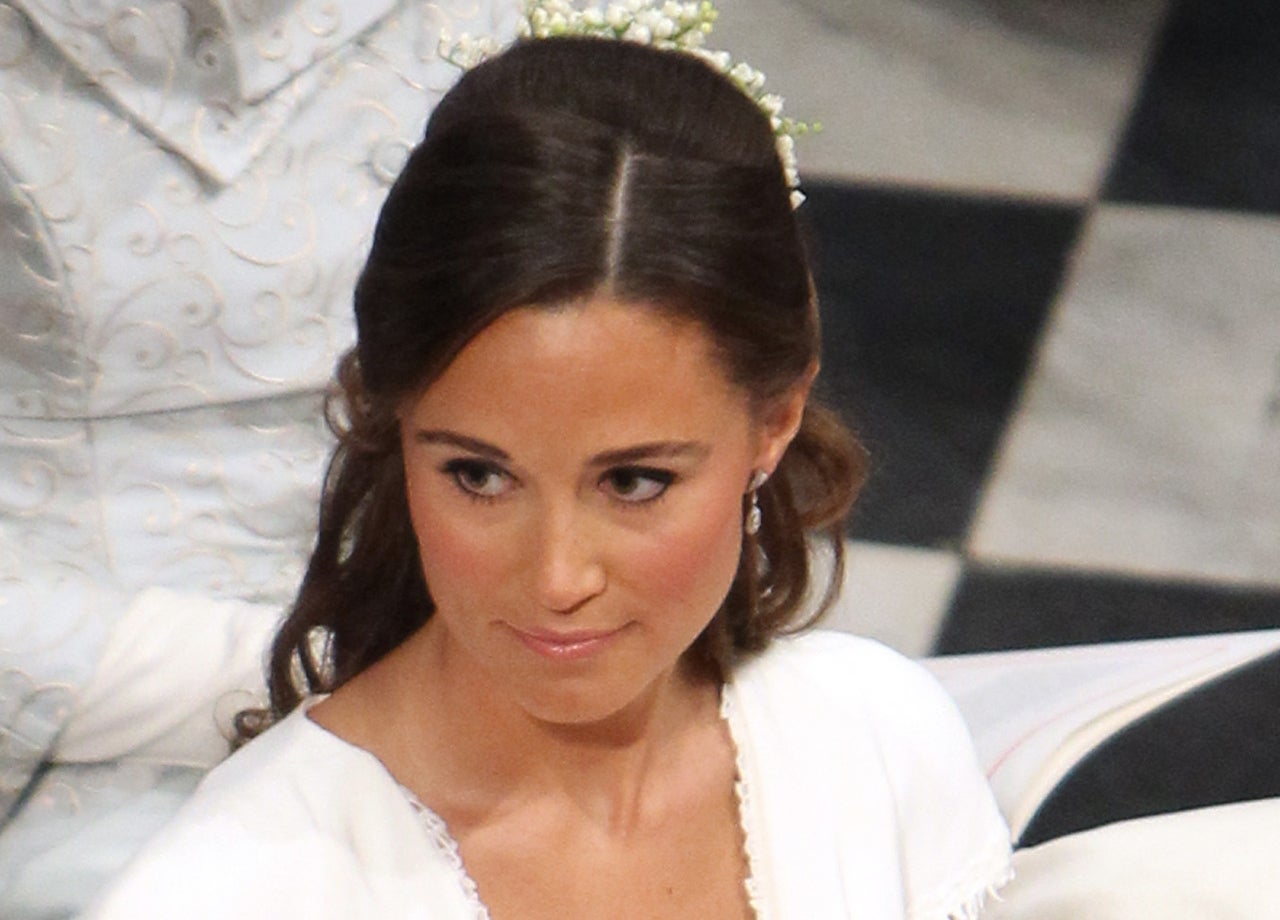 Pippa: England's most eligible bachelorette? - CBS News