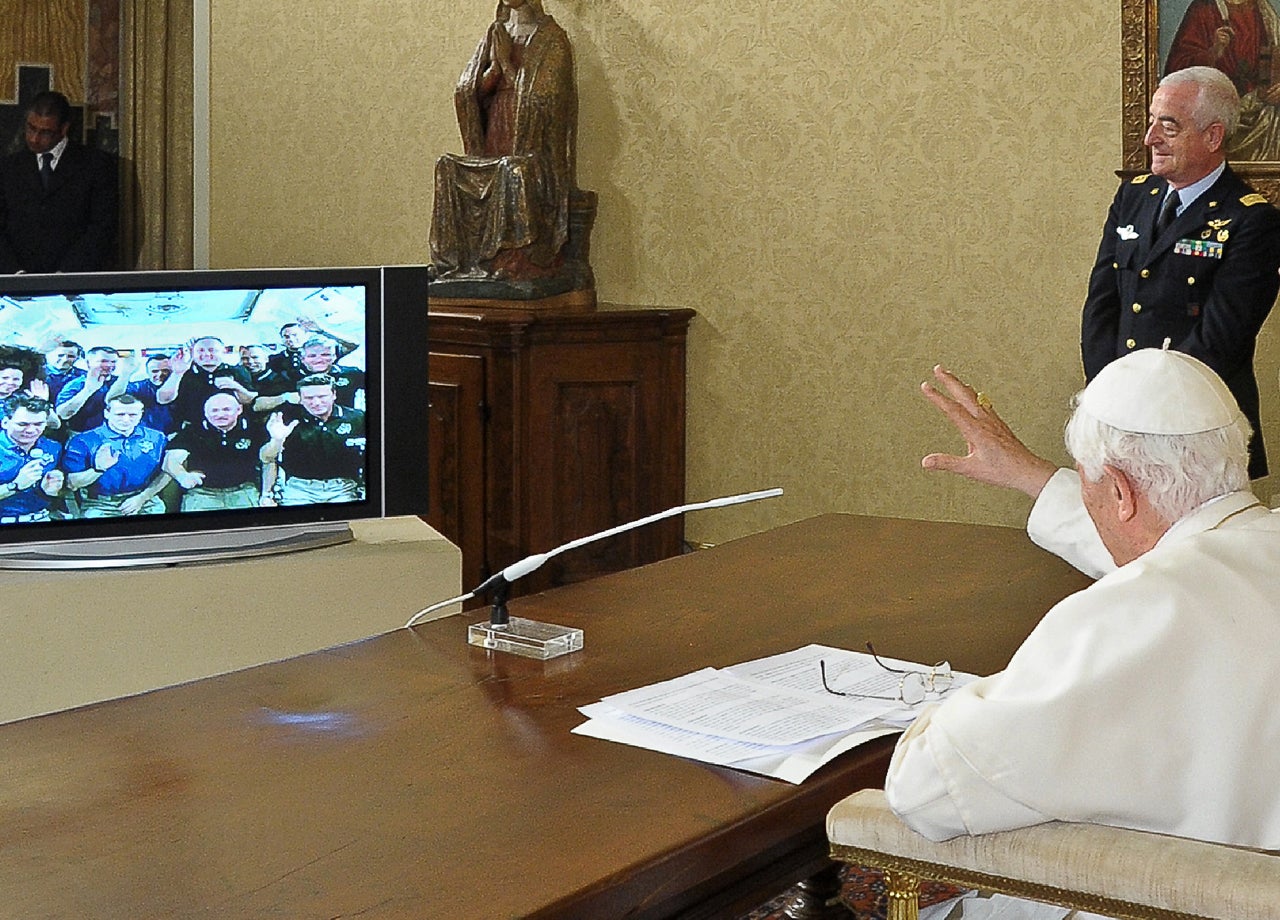 Earth to space station: The pope is calling - CBS News