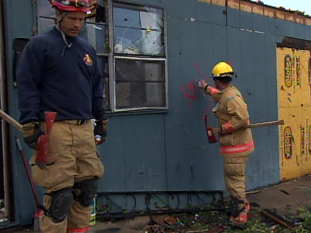 Tragedy, danger -- and a dash of dumb luck in Mo. - CBS News