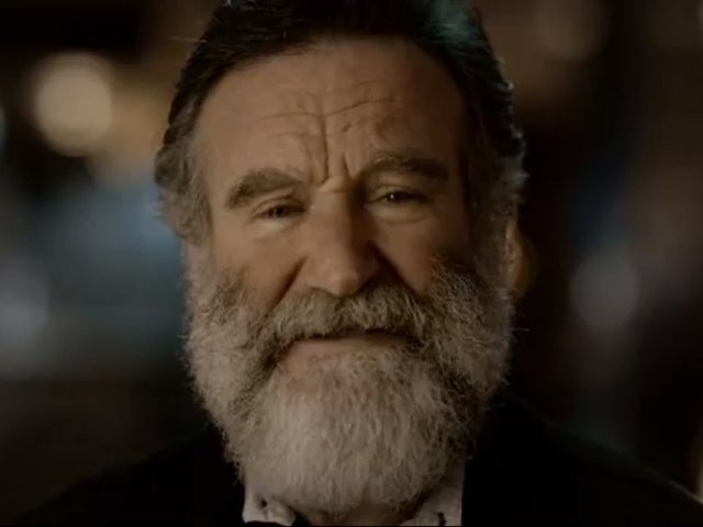 Robin Williams, daughter Zelda star in "The Legend of Zelda" ad (Video ...