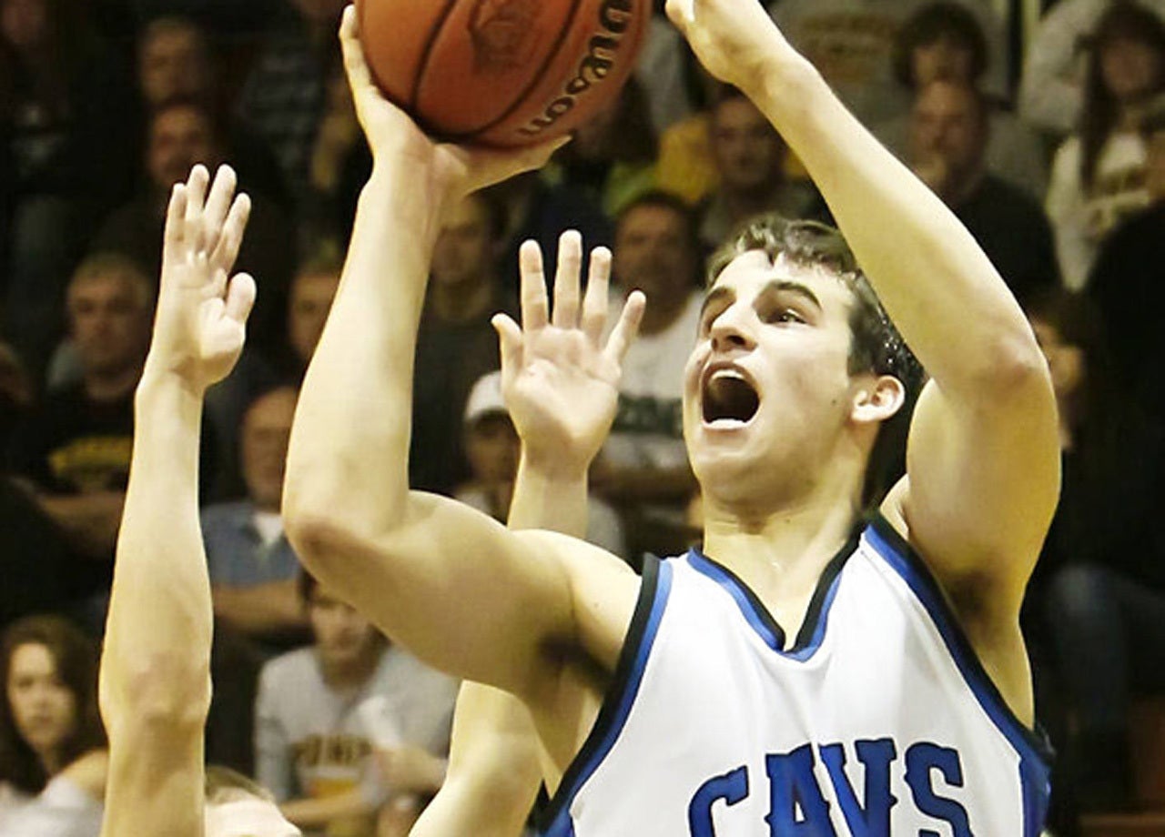 Ind. hoops star in coma after plane crash - CBS News