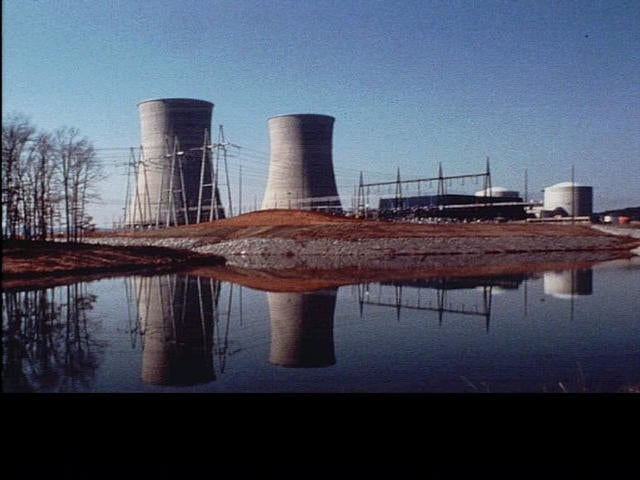 U.S. heat wave causes new look at nuclear energy - CBS News