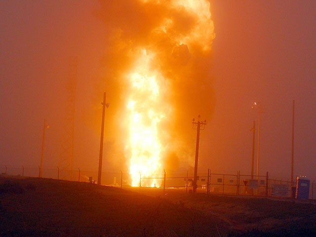 ICBM destroyed after U.S. launch has "anomaly" - CBS News