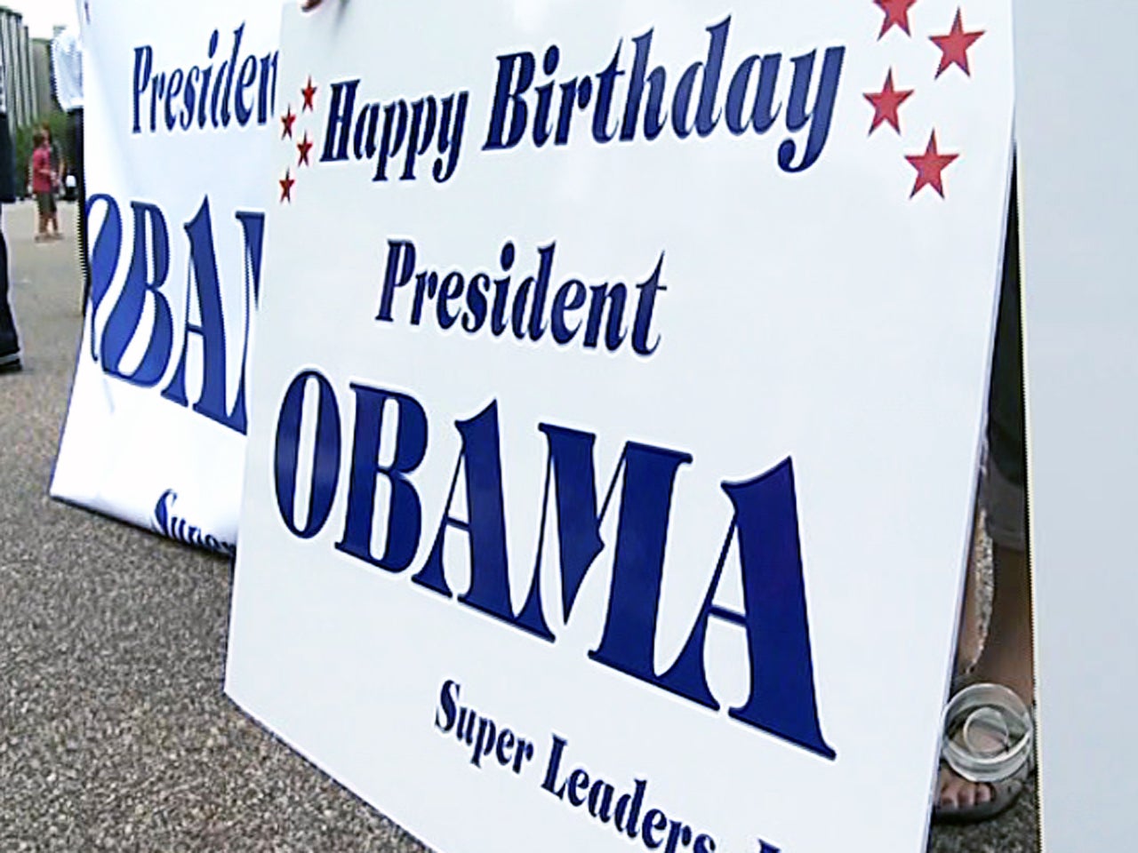 Obama celebrates 50th birthday at White House - CBS News