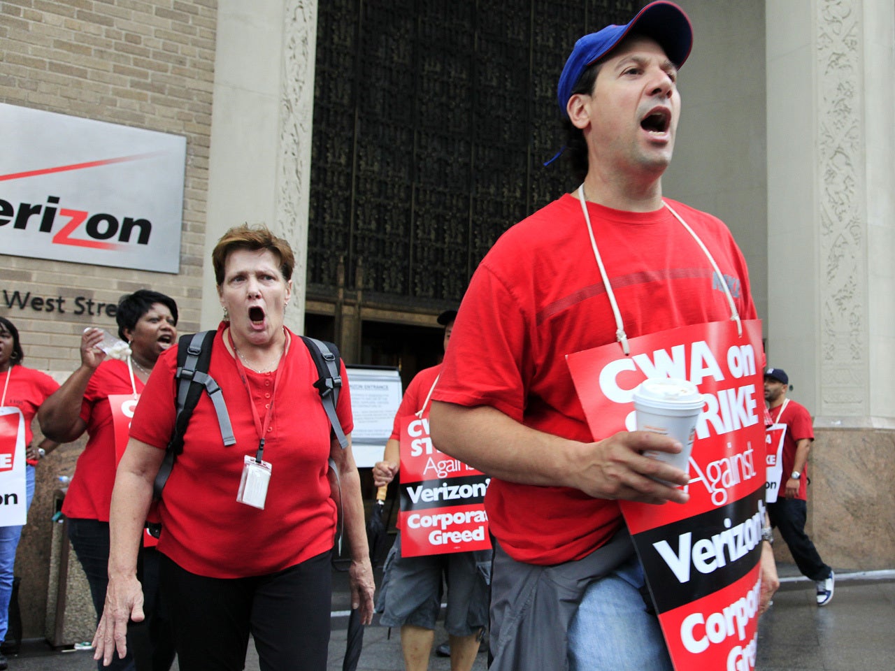 45,000 Verizon workers go on strike over contract - CBS News