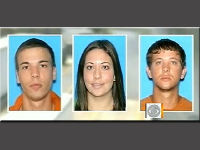 Sibling fugitives had underground bunker: Cops - CBS News