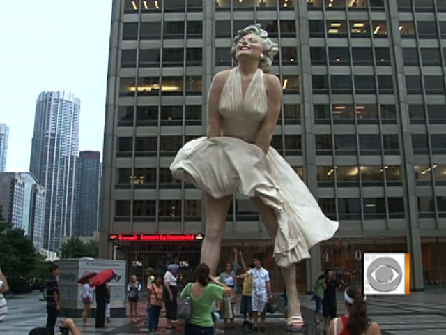 Risque Marilyn Monroe statue stirs up Windy City - CBS News