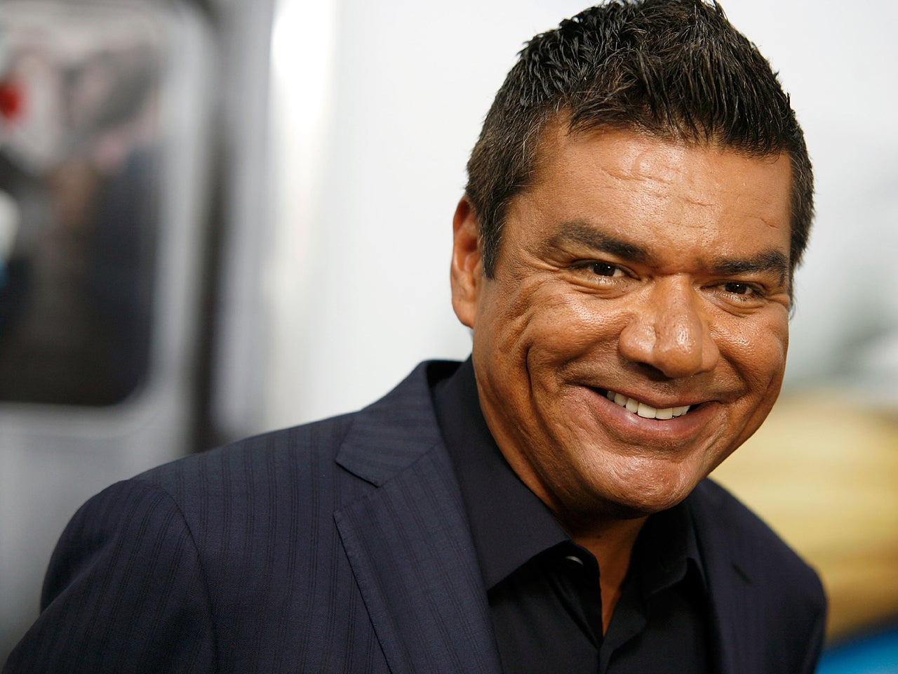 George Lopez supporters take to Twitter - CBS News