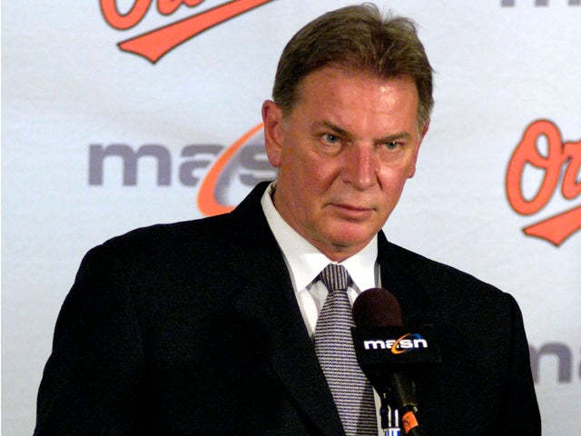 Ex-Oriole Mike Flanagan's death ruled suicide - CBS News