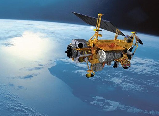 NASA narrows timeframe on falling satellite - CBS News