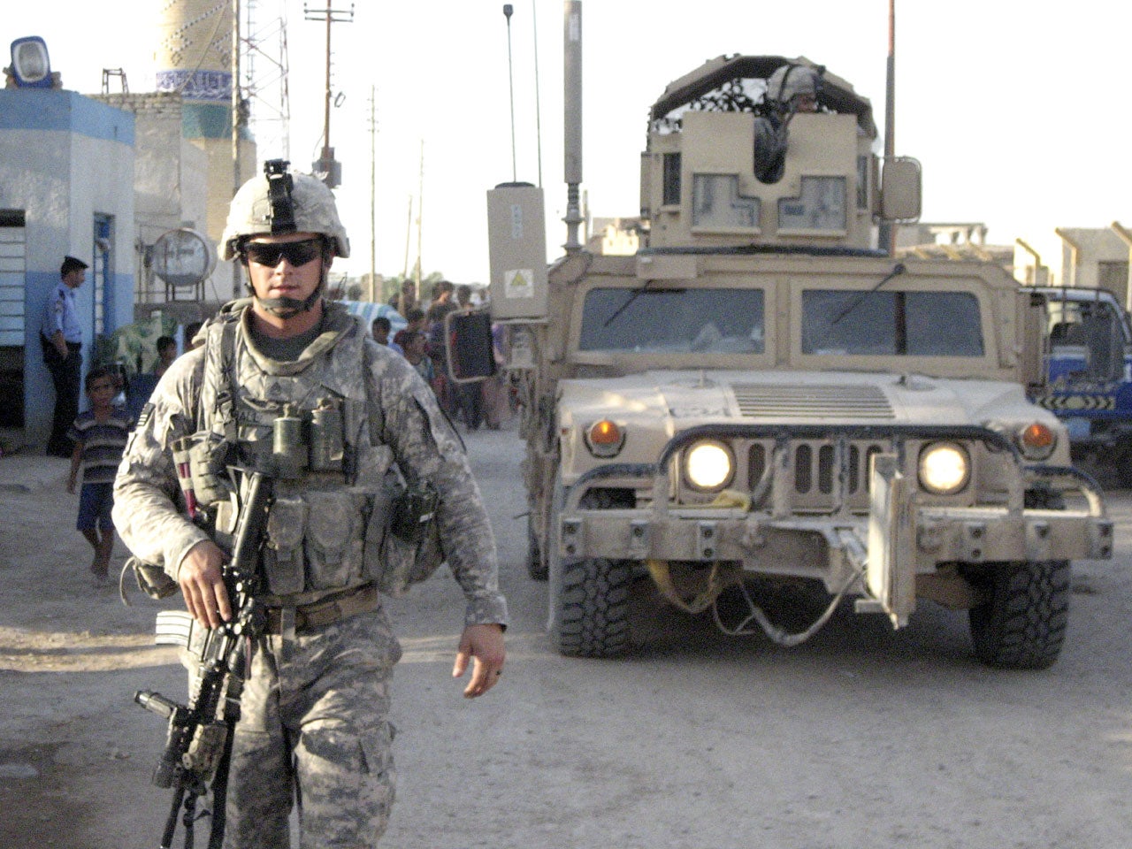 100 days left, fighting rages in southern Iraq - CBS News