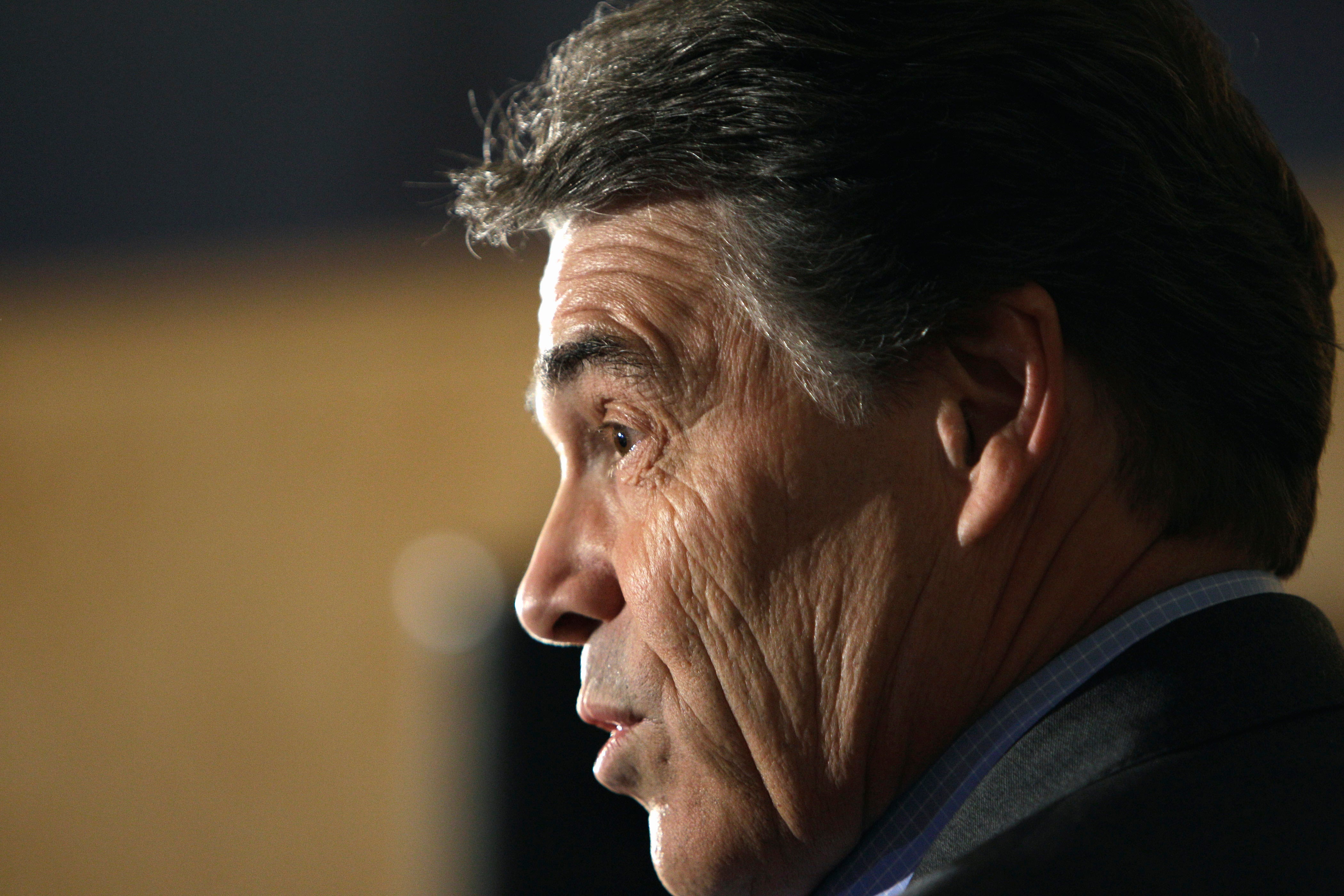 Perry speaks out on Supreme Court's stay of Texas death row case - CBS News