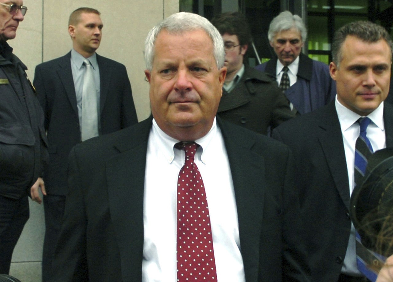 Ex-judge gets 17.5 years in "kids for cash" case - CBS News