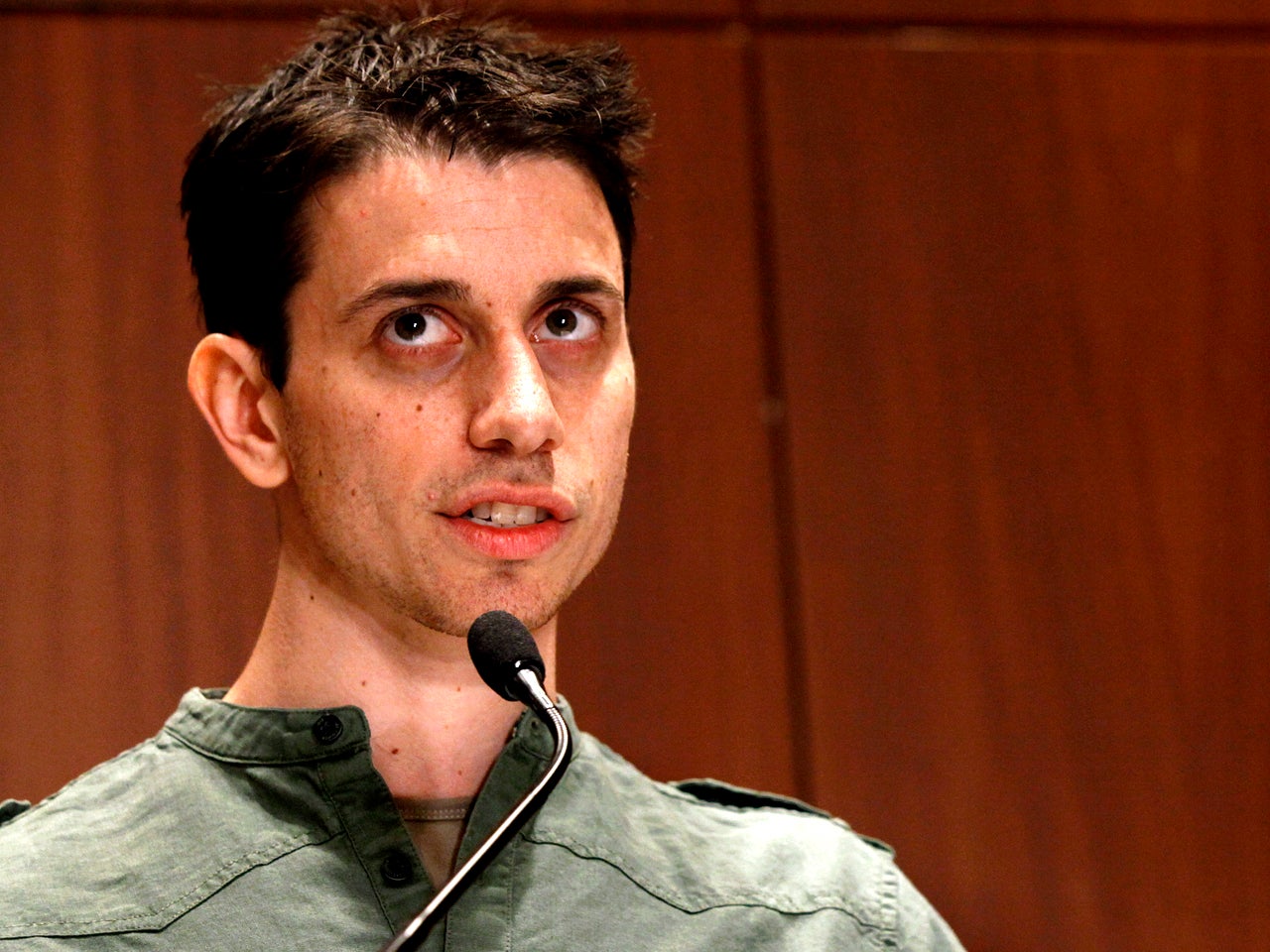 Hiker's family hid Israeli link during captivity - CBS News