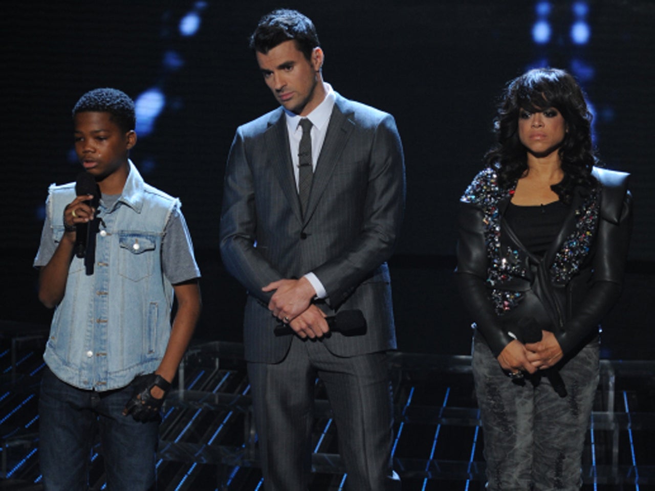 "The X Factor": Astro pouts, Stacy Francis out - CBS News
