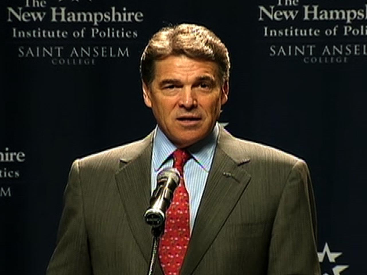 Rick Perry's campaign denies staff shakeups - CBS News