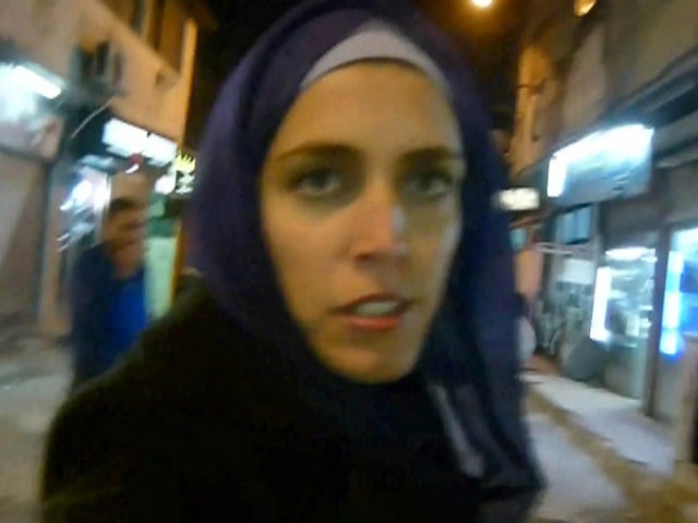 Sneaking into Syria - CBS News