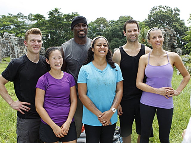 "The Amazing Race" teams race to finale - CBS News