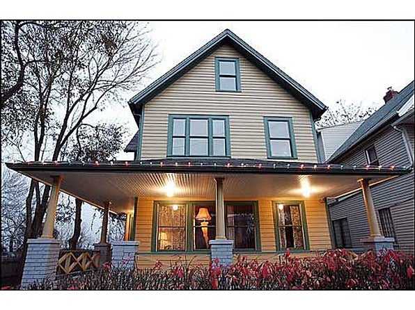 Christmas 2011: Best holiday movie homes - CBS News
