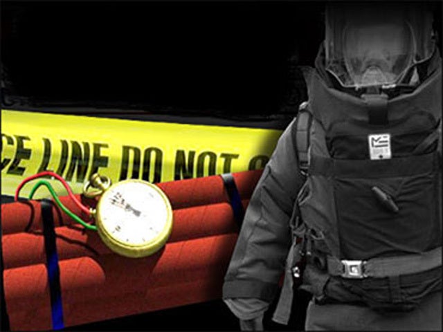Art project attracts bomb squad in Seattle - CBS News