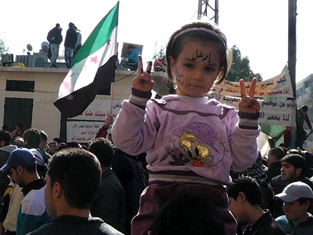 Human Rights Watch: Syrian forces torture kids - CBS News