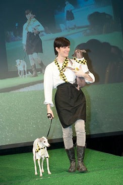 Dogs take over the runway at New Yorkie Doggie Fashion show - CBS News