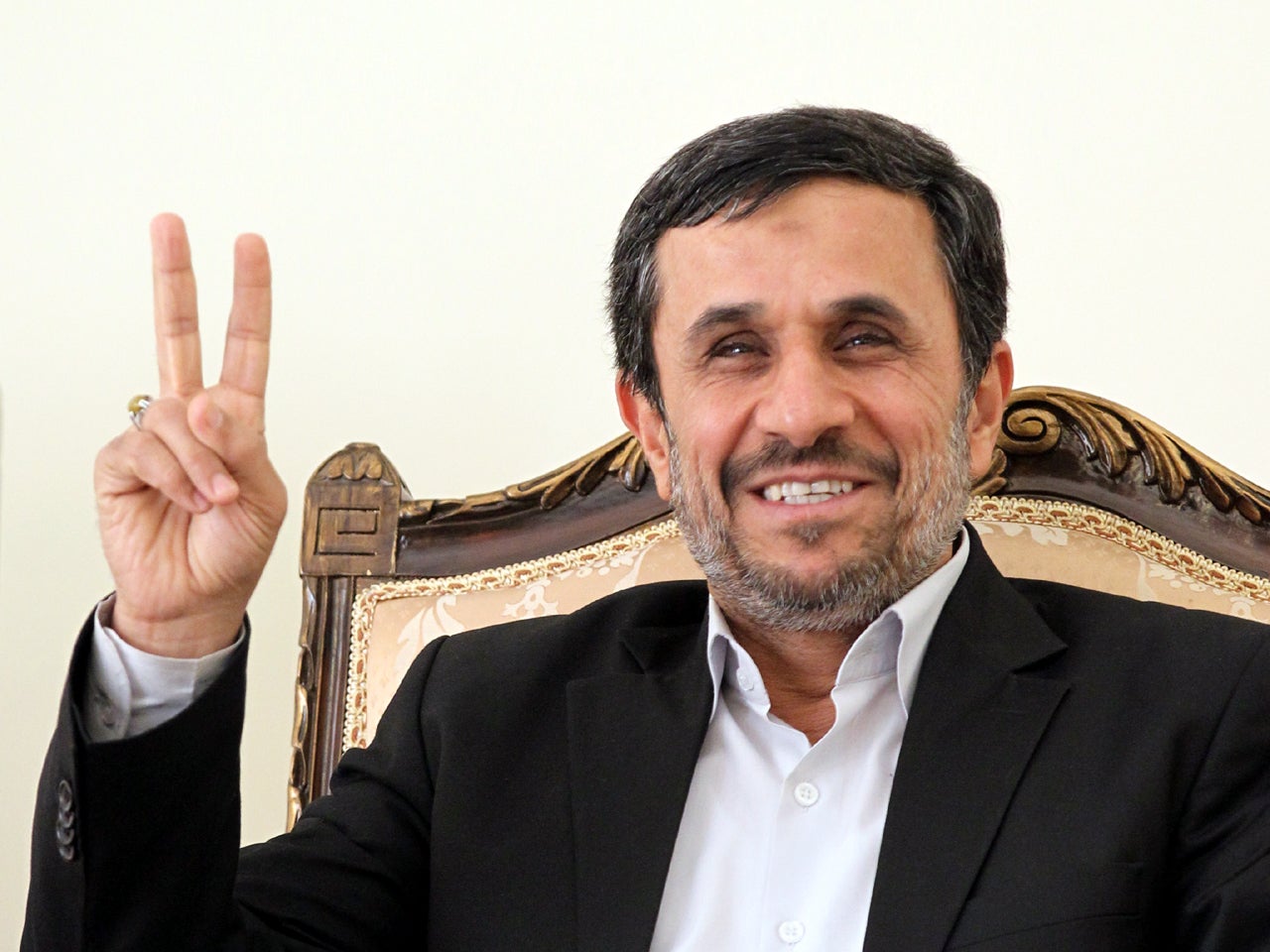 Ahmadinejad limps towards last year in charge - CBS News