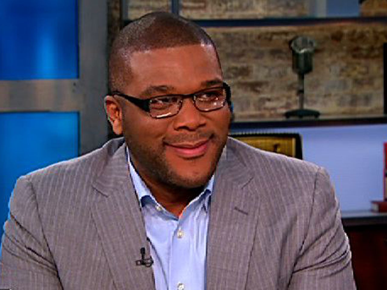 Tyler Perry's secret to success: "Simplicity" - CBS News