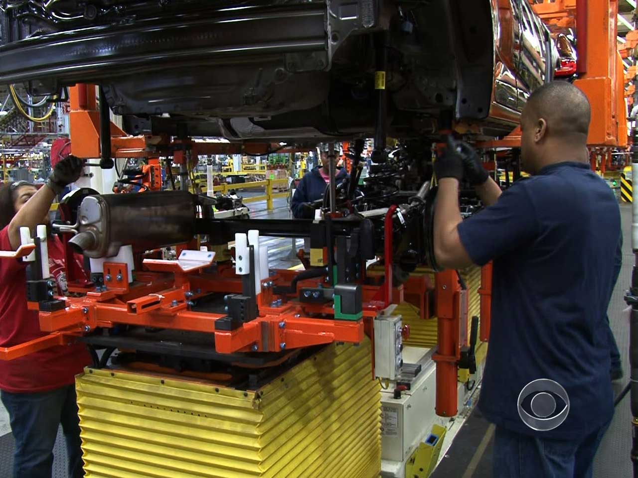 Michigan experiencing a manufacturing boomlet - CBS News