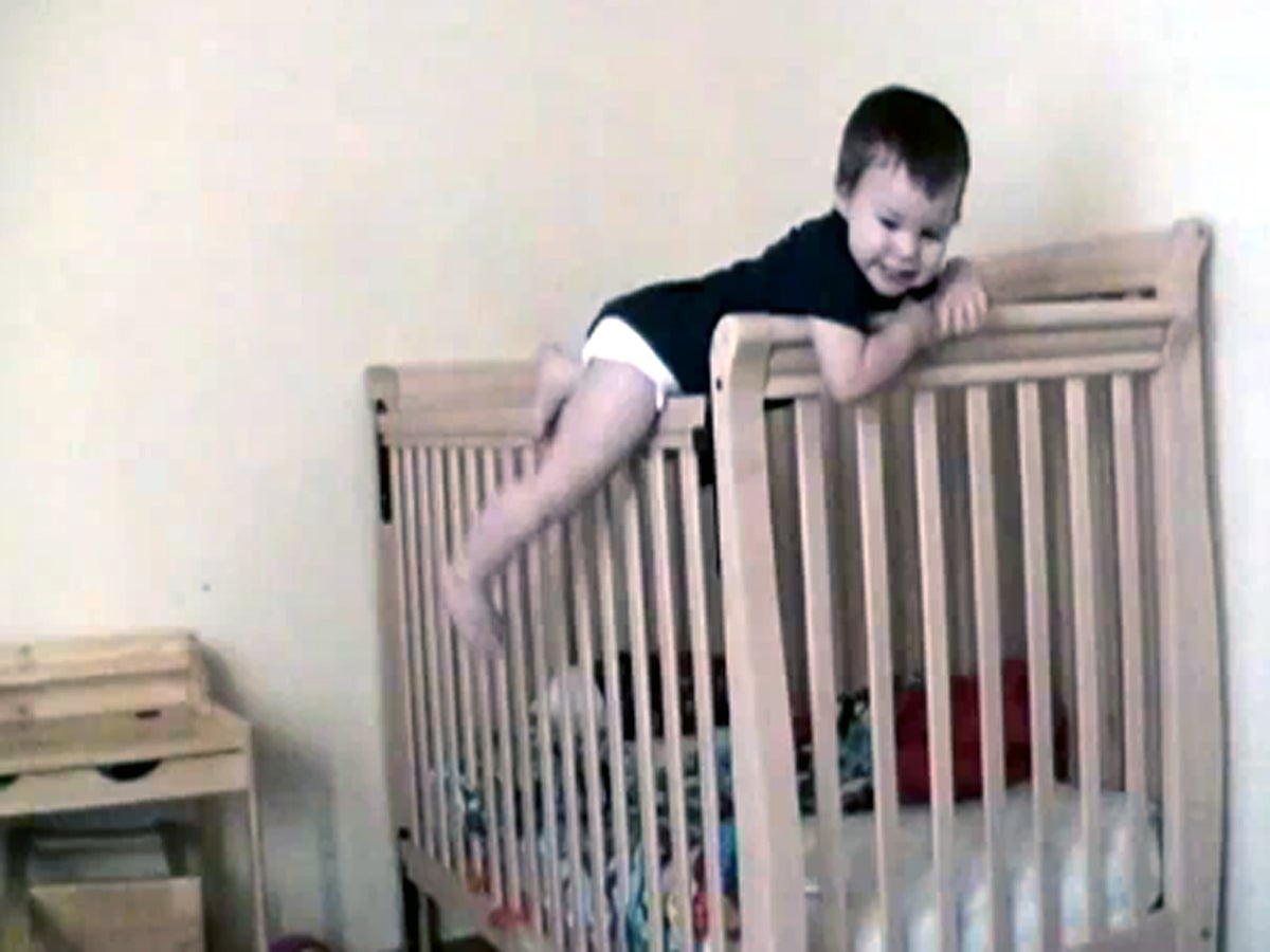 Baby breaks out of crib (with some minor hiccups) - CBS News