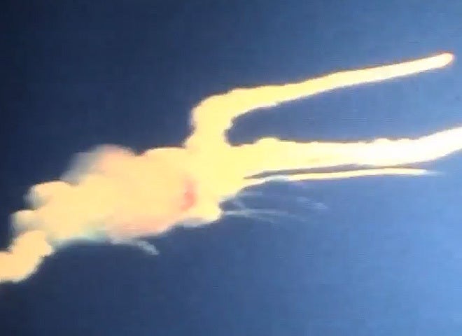 Amateur footage of Challenger explosion found - CBS News