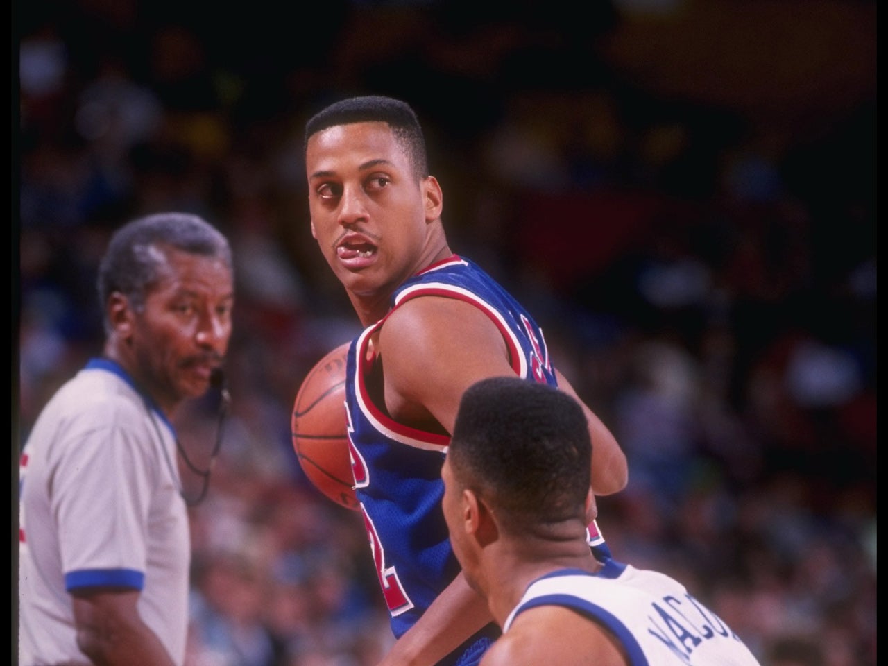 Ex-NBA player Tate George charged in Ponzi scheme - CBS News