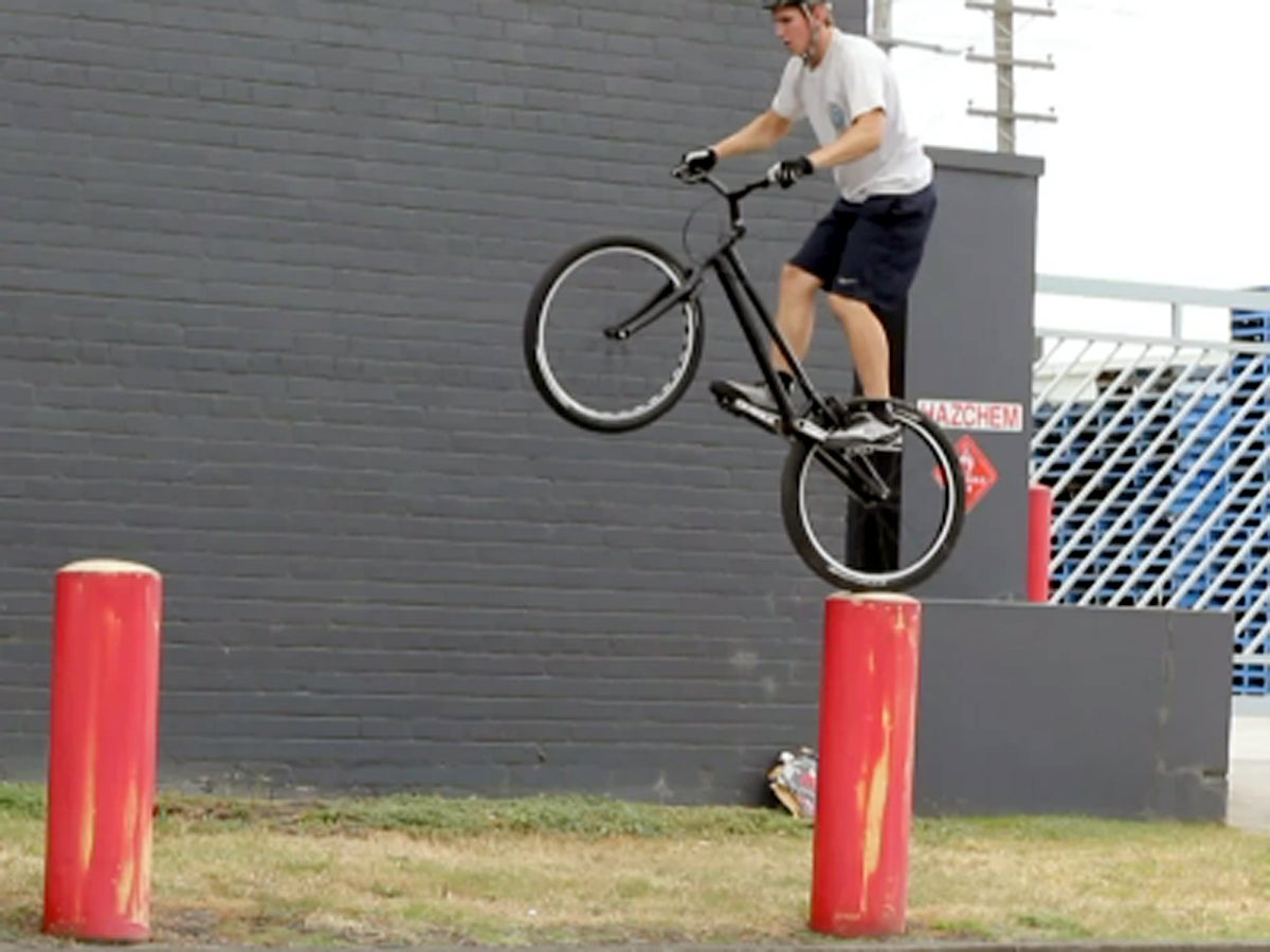 Watch biking and parkour blend into pure awesomeness - CBS News