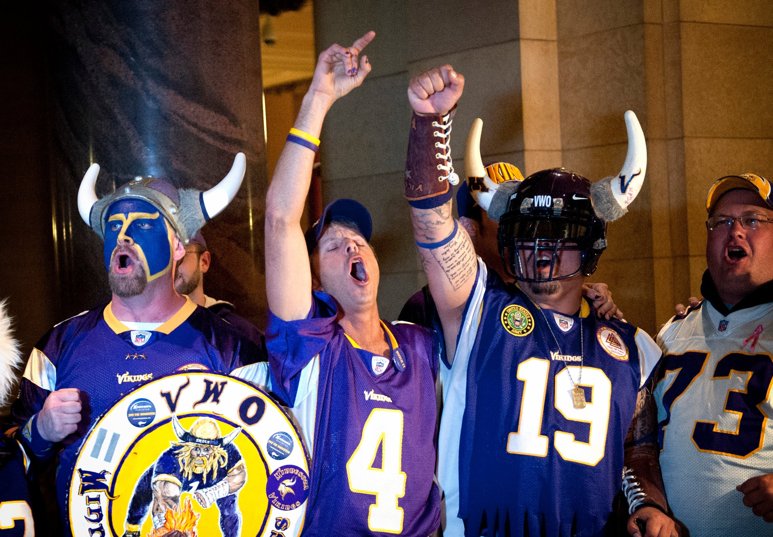 Vikings clear final hurdle to get new stadium - CBS News