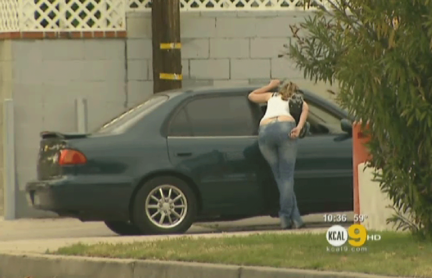 Pimps and hookers have one Calif. neighborhood on edge - CBS News