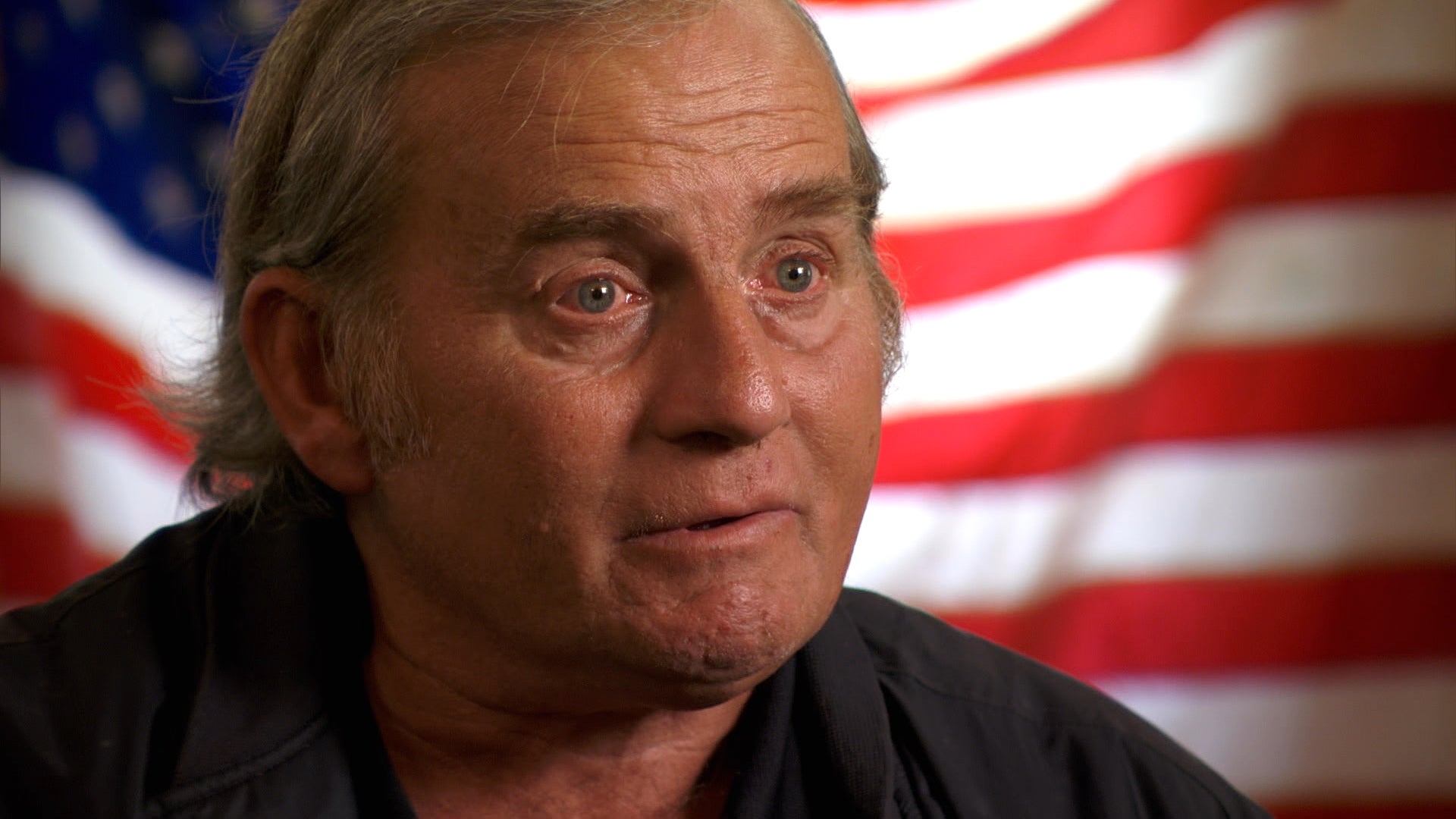 With thousands of flags, honoring fallen heroes he's never met - CBS News