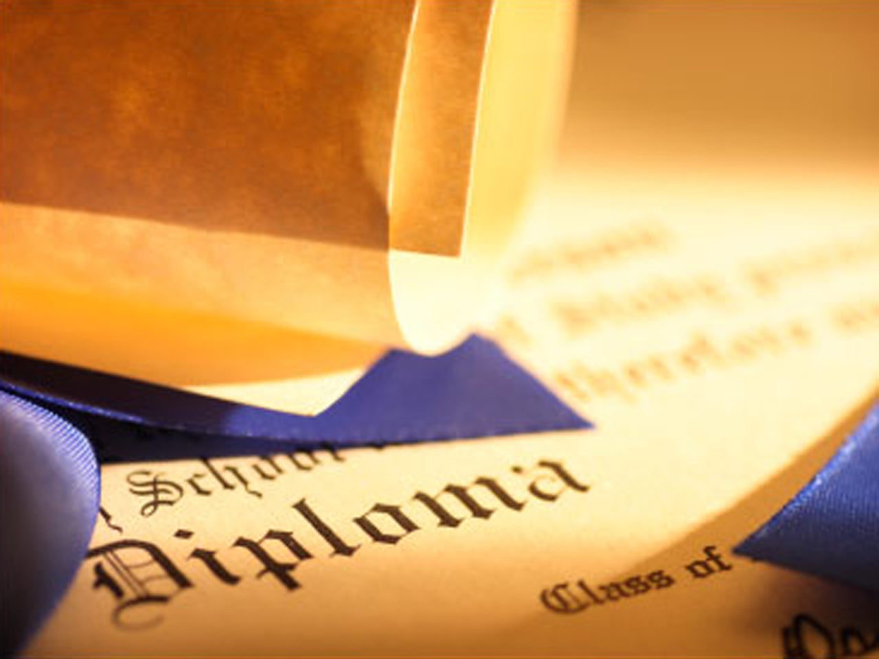 Word misspelled on Nev. high school's diplomas - CBS News