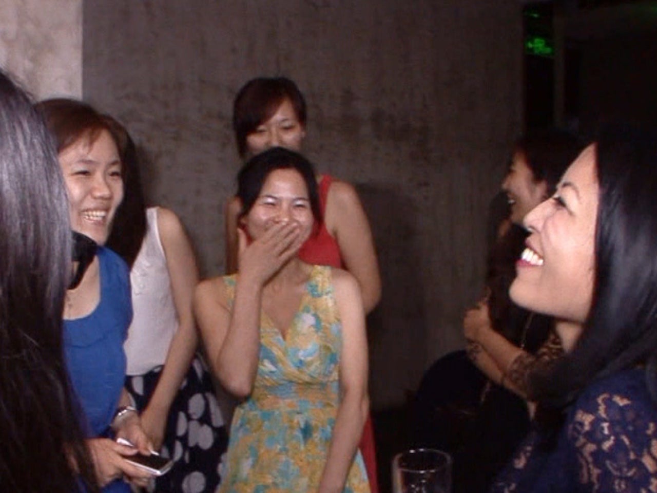 Plight of young "leftover women" in China - CBS News