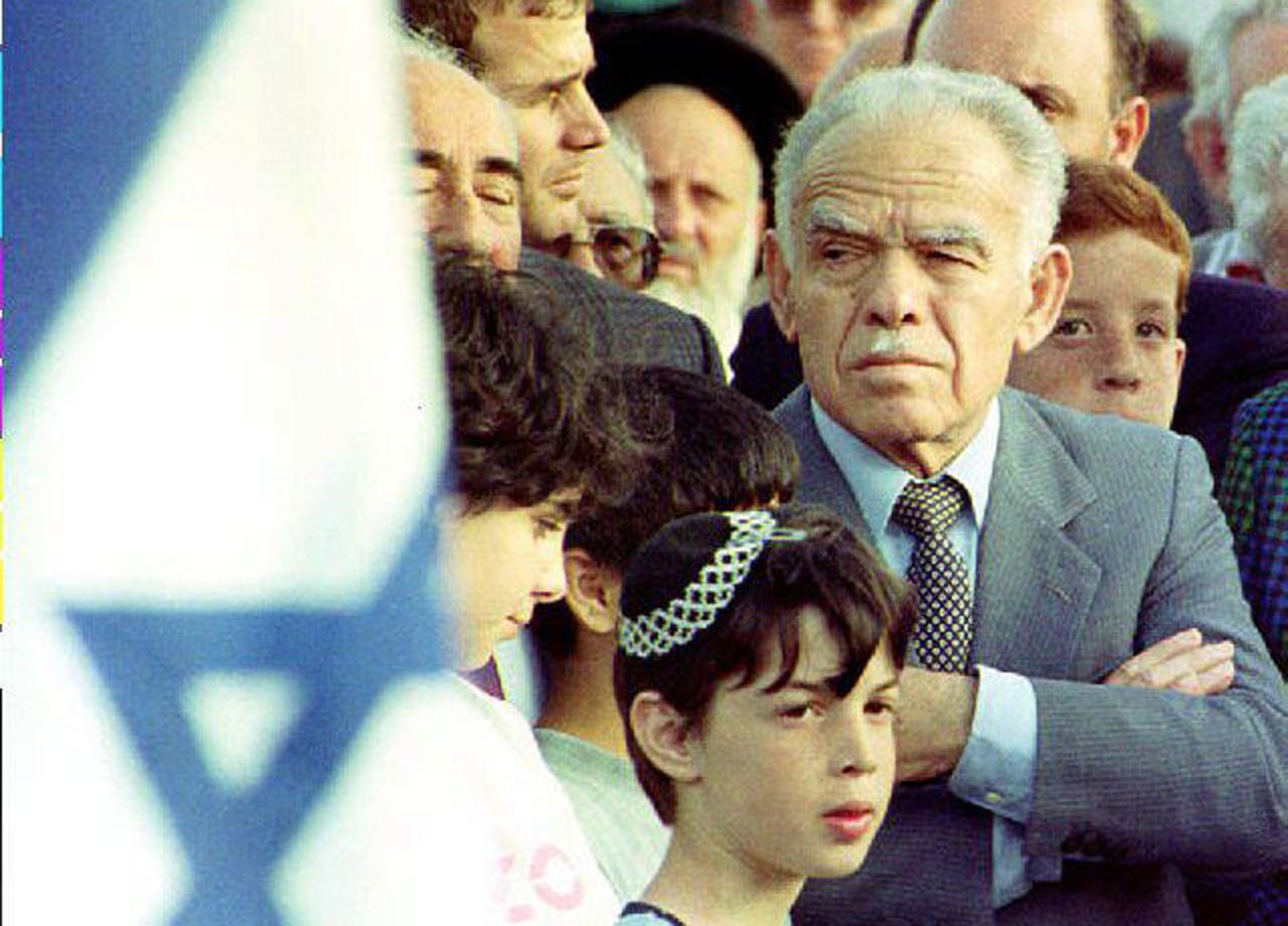Former Israeli PM Yitzhak Shamir dies at 96 - CBS News