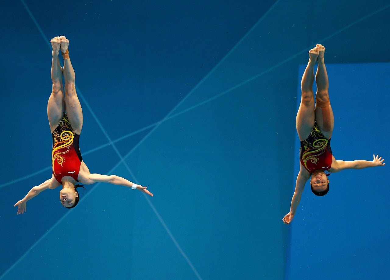 Olympics: China, U.S. medal in synchronized diving - CBS News