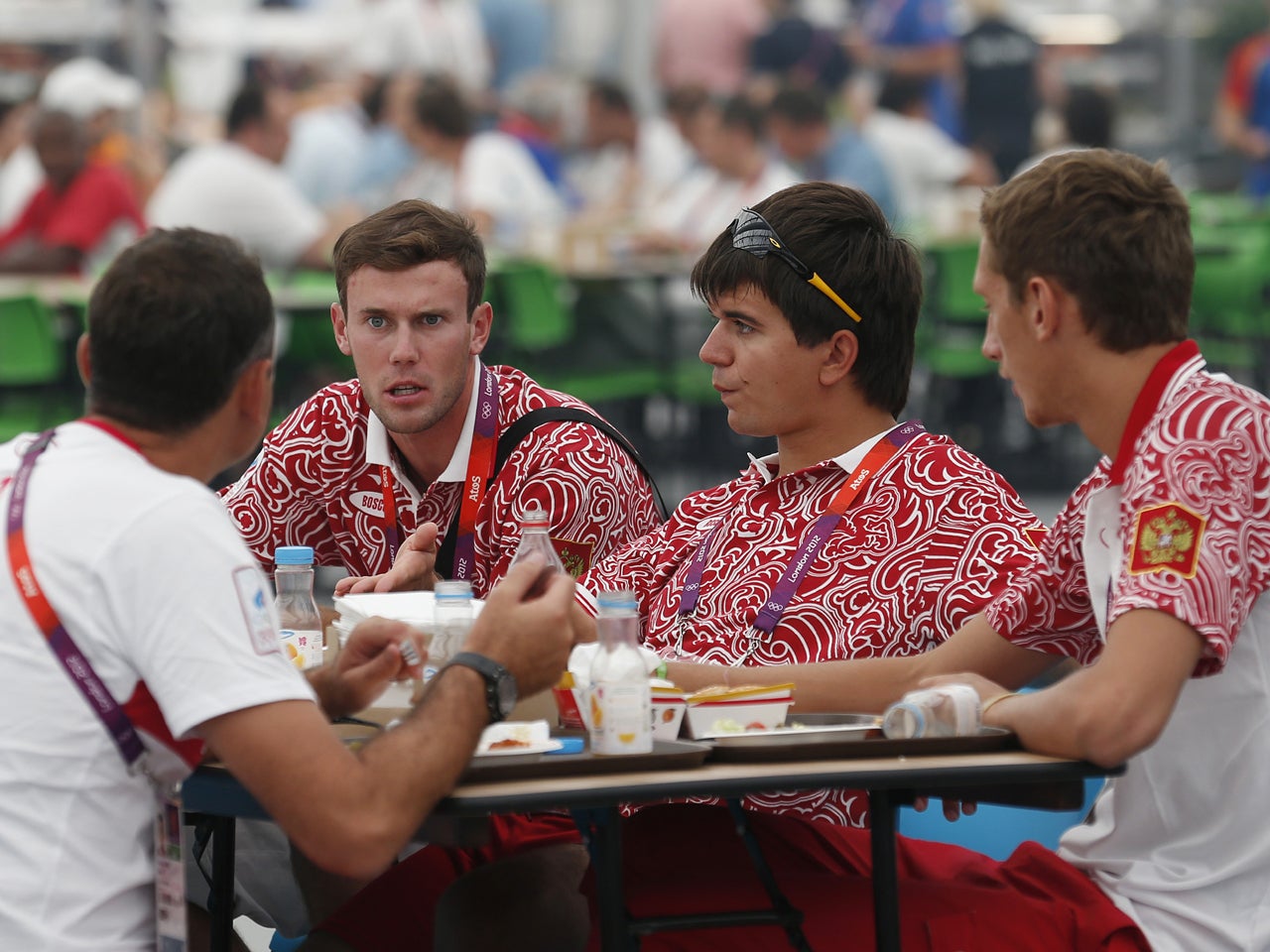 Olympic dining: What's on athletes' plates? - CBS News